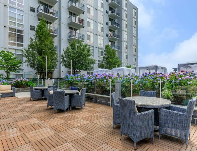 Photos of Apartments & Amenities | Infinity Harbor Point