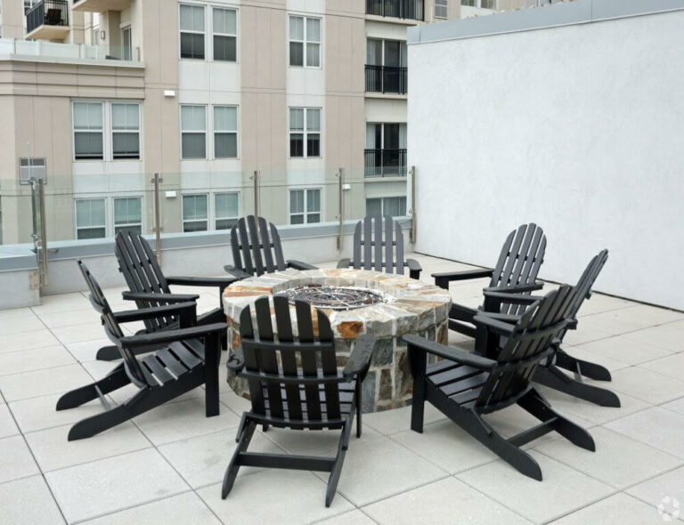 Photos of Apartments & Amenities | Infinity Harbor Point